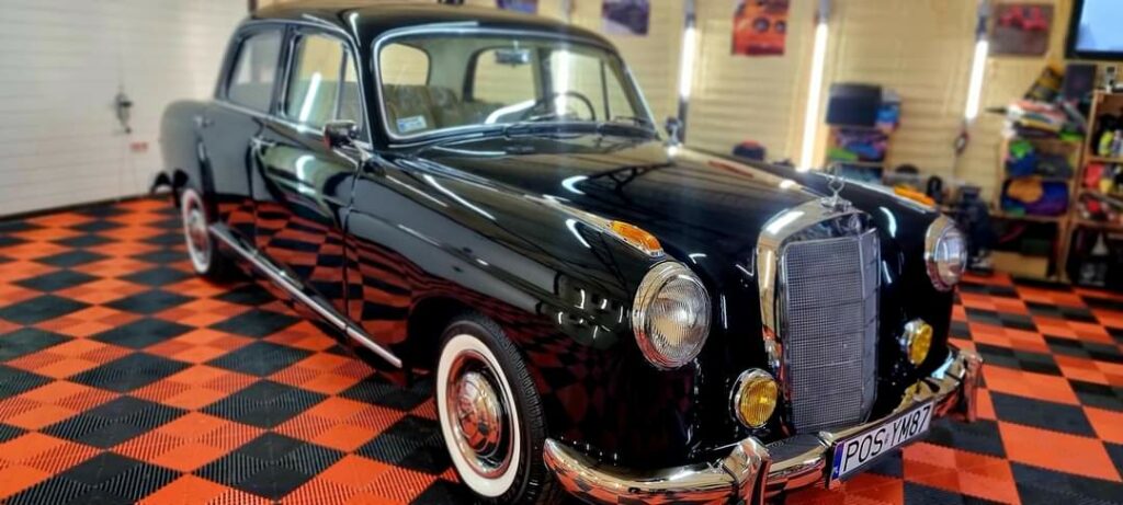 Mercedes 219 W105 1957r - MamKlasyka.pl